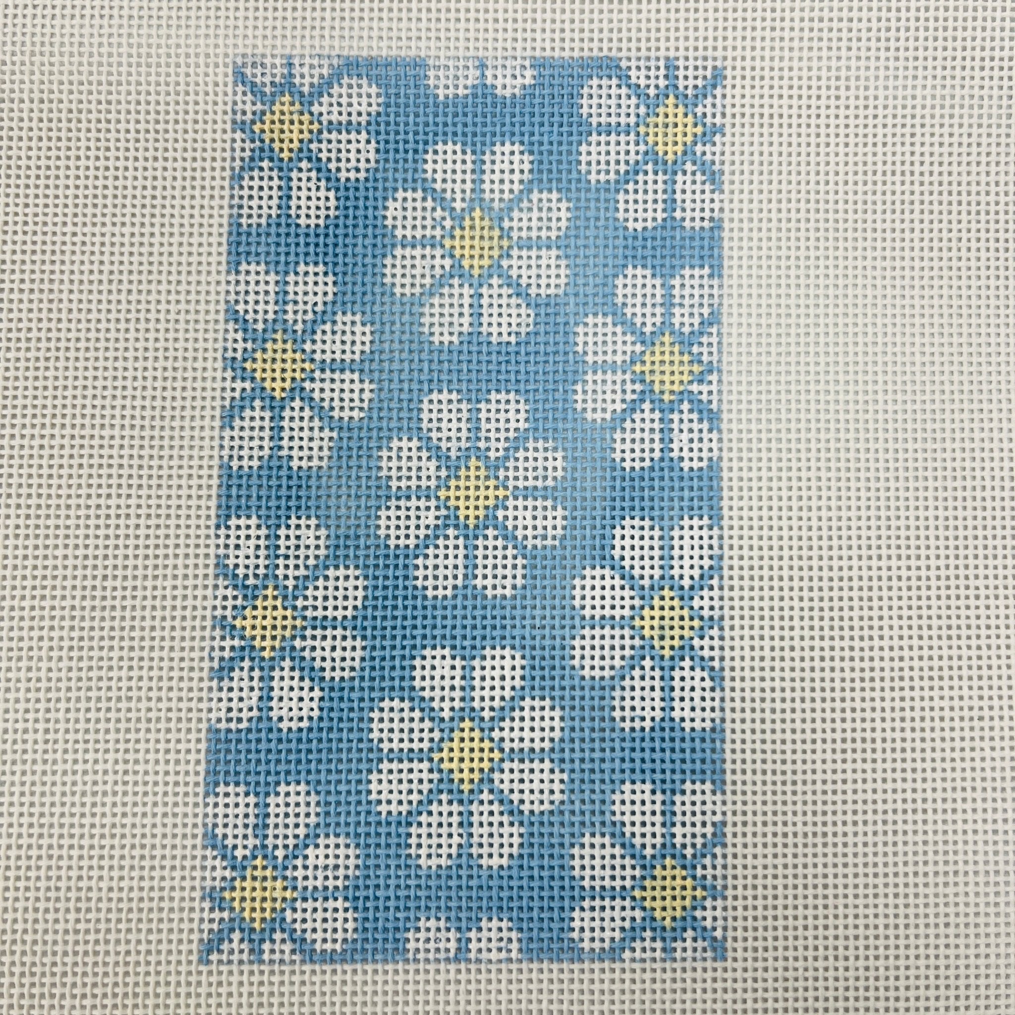 Daisy Insert Needlepoint Canvas – Bargello Needlepoint